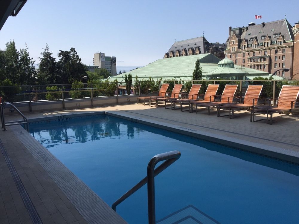 Condo in Victoria, BC, Rent this beautiful condo, so close too everything!